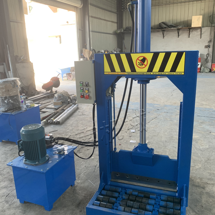 橡胶闸刀 橡胶管自动切管机 再生塑料裁剪机 视频-搜了网